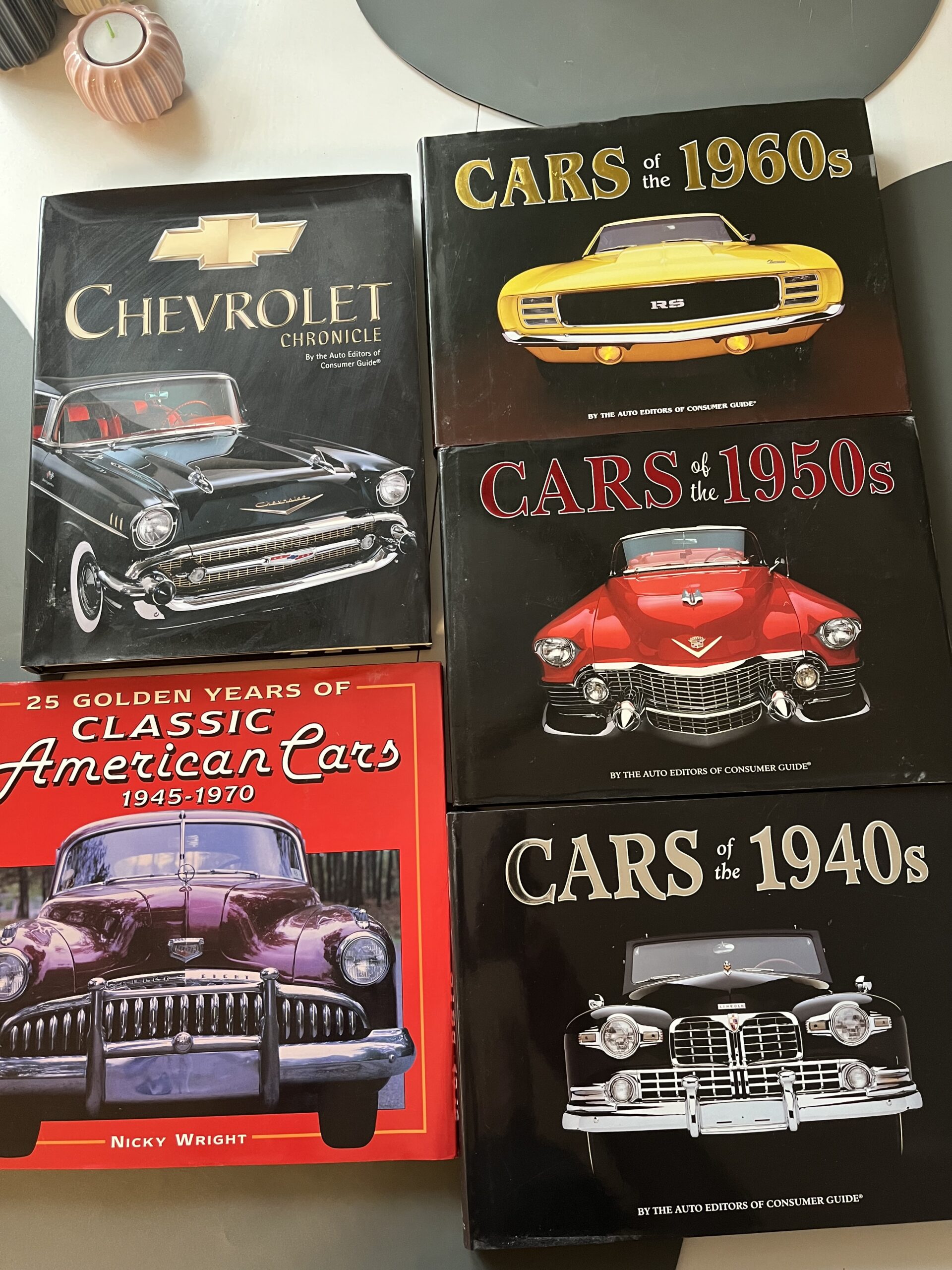 Div Nya Böcker till salu — Classic Cars